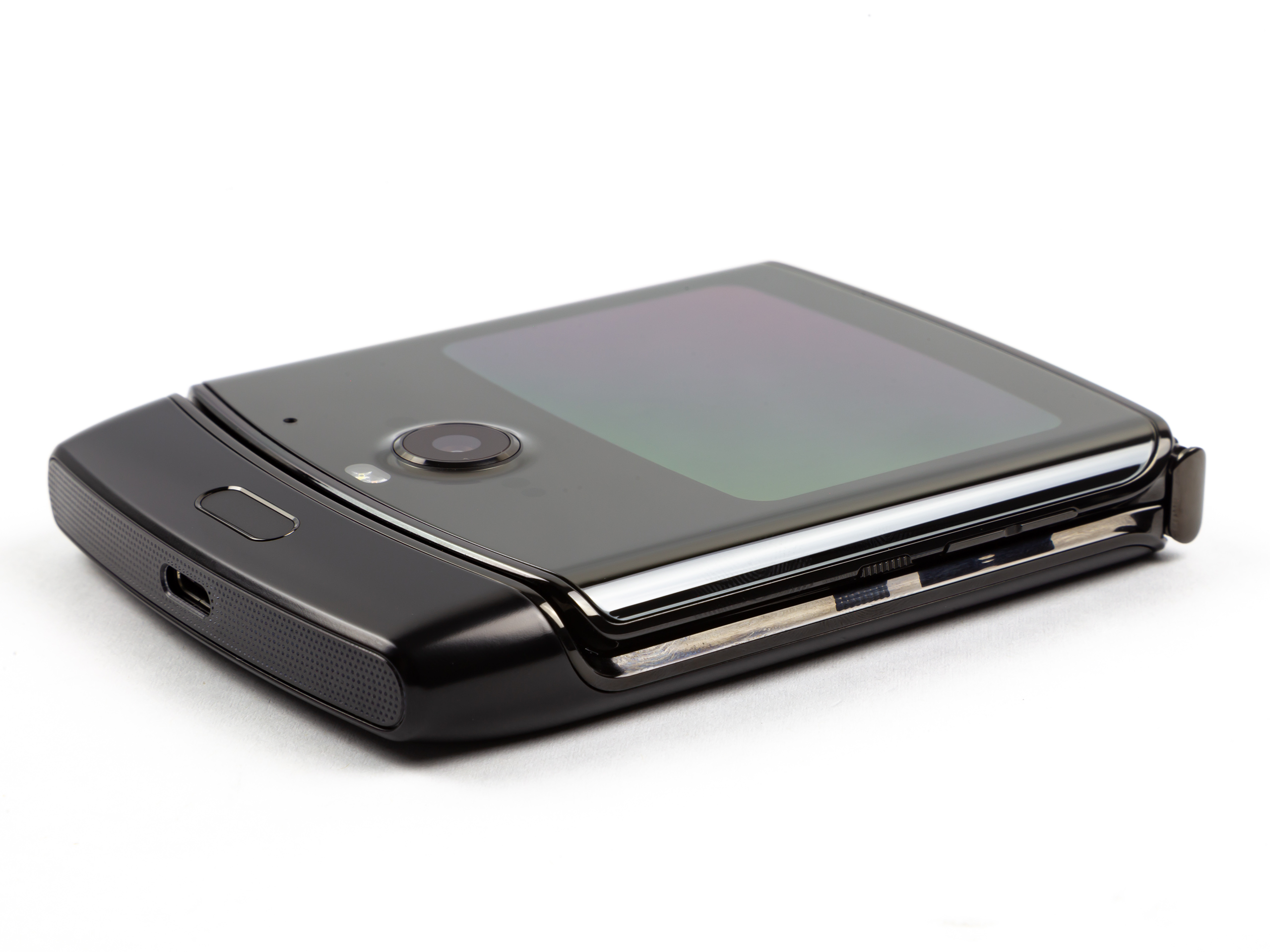 Moto Razr review—RIP to our Moto Razr (March 30, 2020 - March 31, 2020 ...