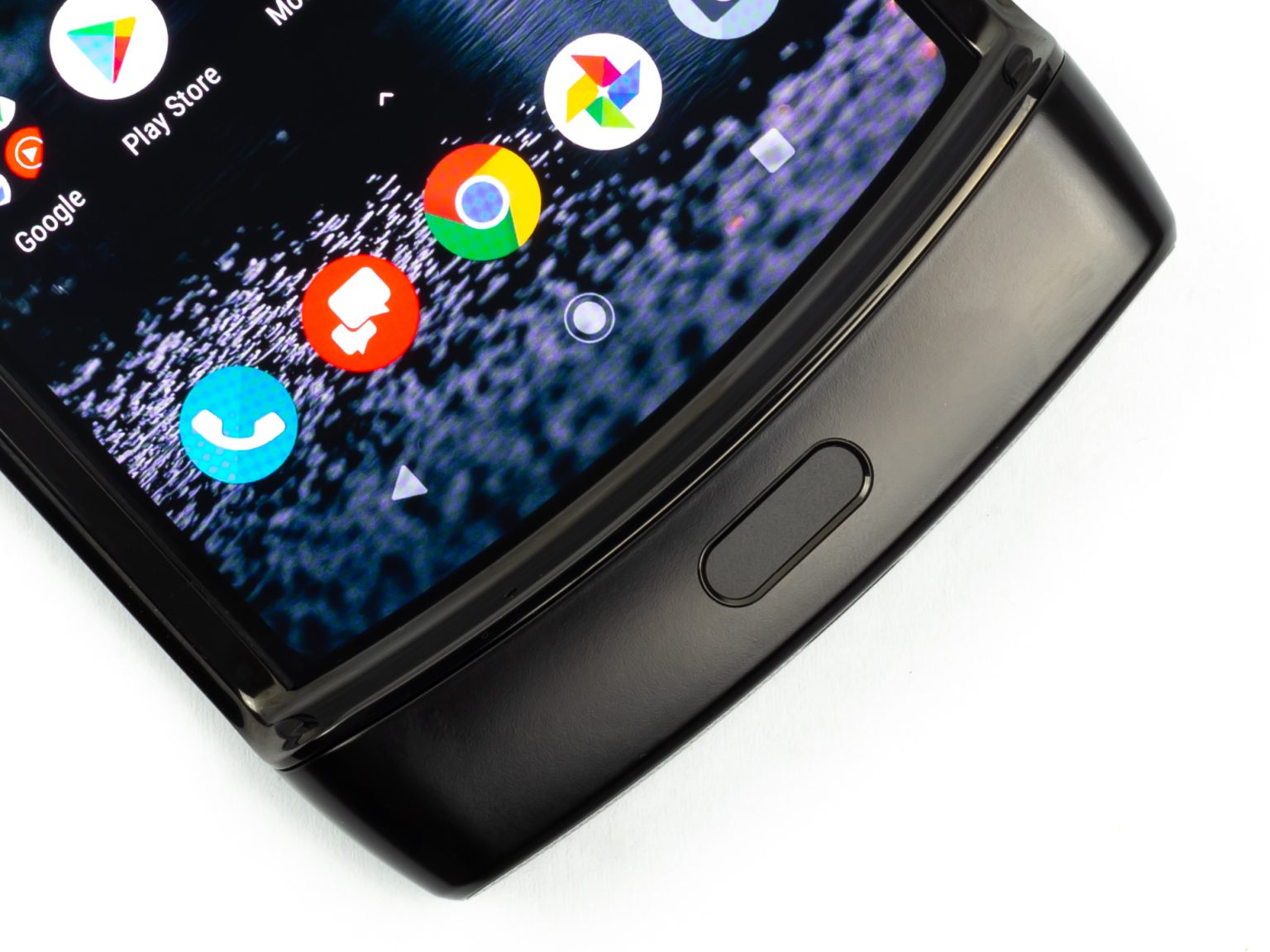 Moto Razr review—RIP to our Moto Razr (March 30, 2020 - March 31, 2020 ...