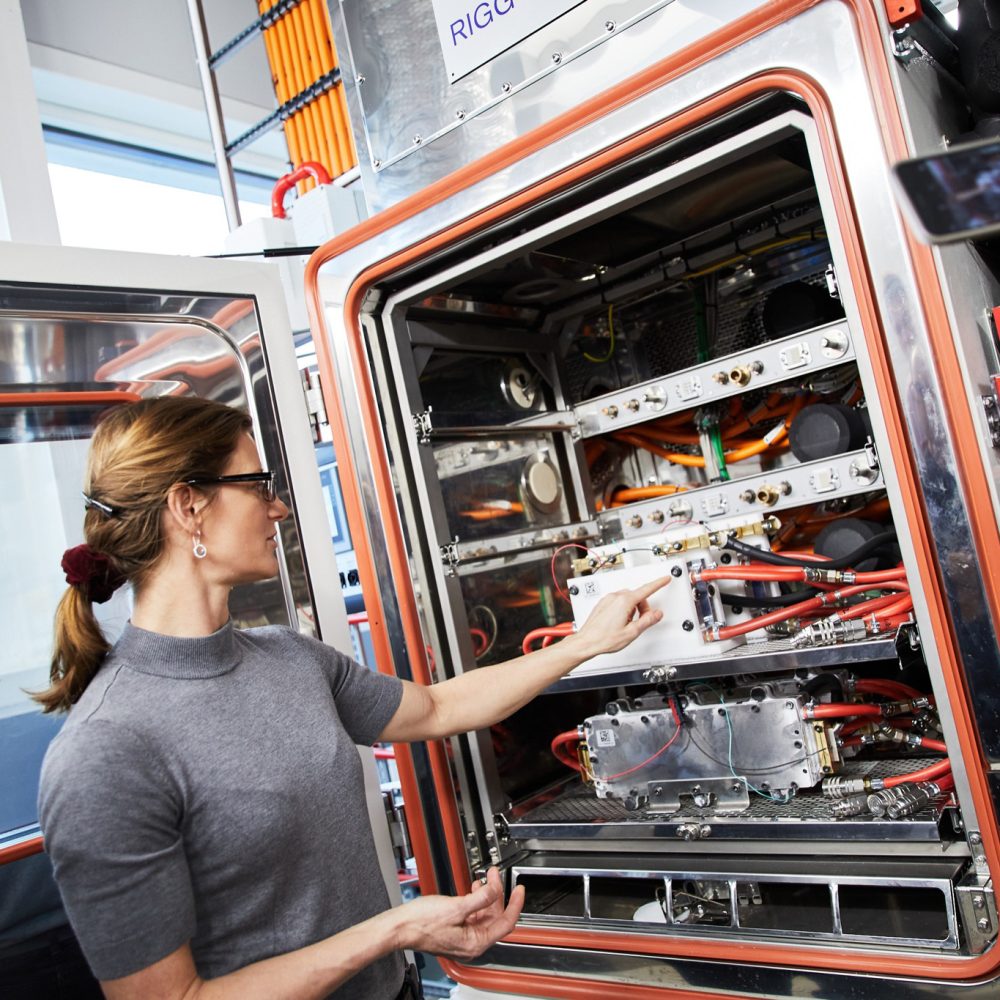 Ford is setting up a new EV battery center in southeast Michigan - Ars ...