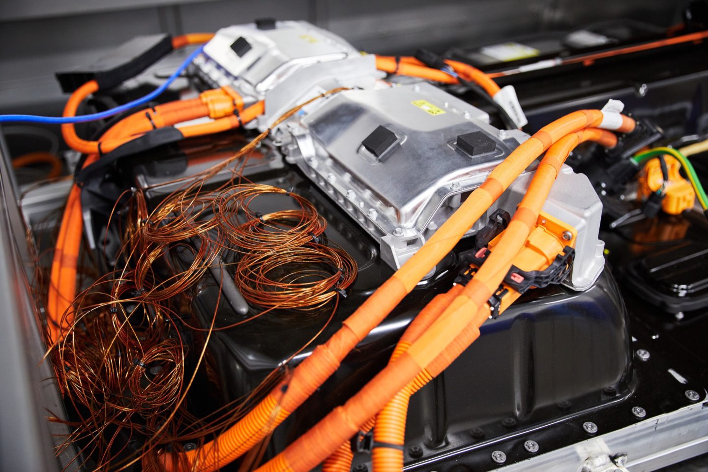 As Volvo goes electric, here’s how it’s making its batteries top-notch ...