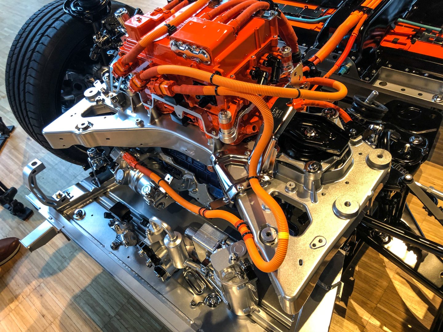 As Volvo goes electric, here’s how it’s making its batteries top-notch ...