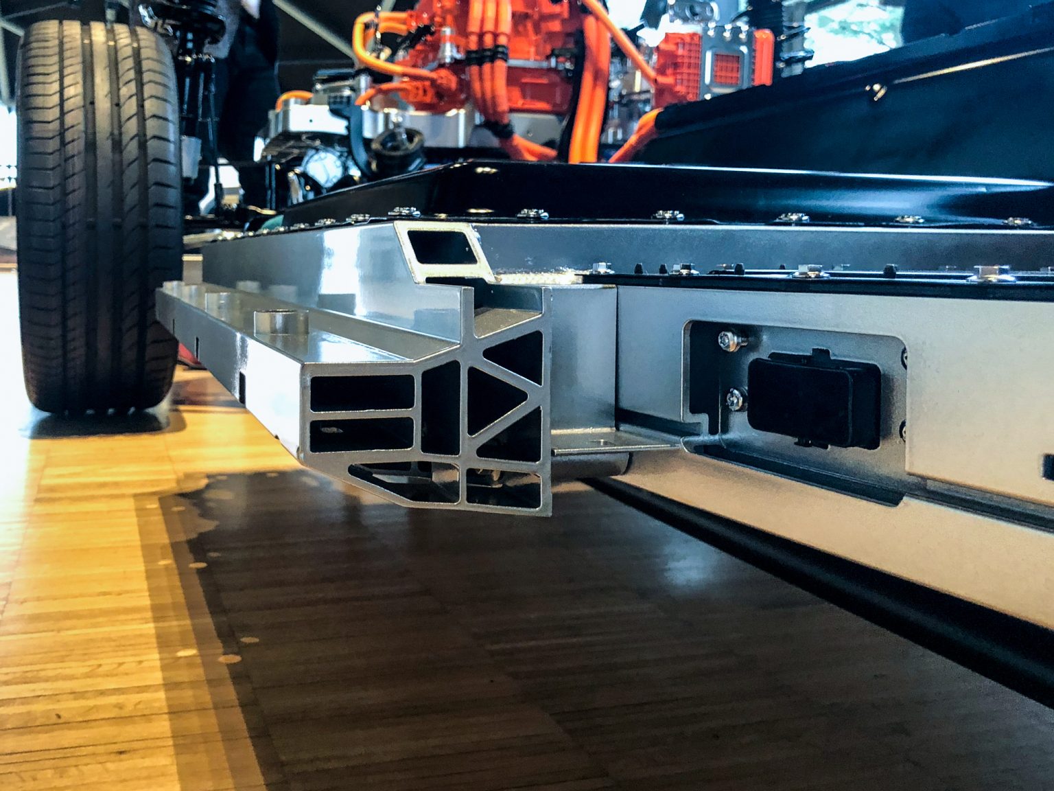 As Volvo goes electric, here’s how it’s making its batteries top-notch ...