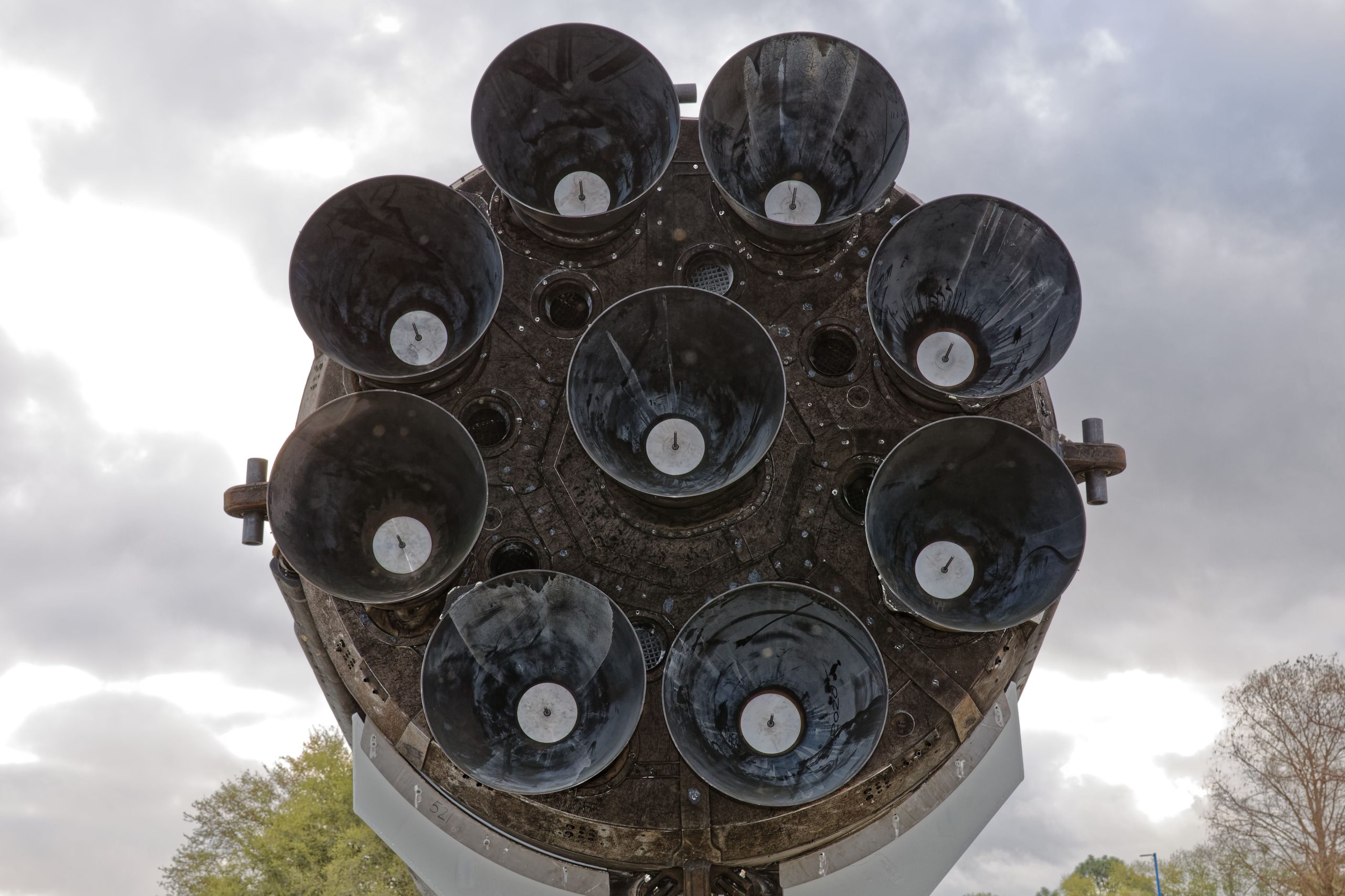Space Center Houston now has a twice-flown Falcon 9 on display - Ars ...
