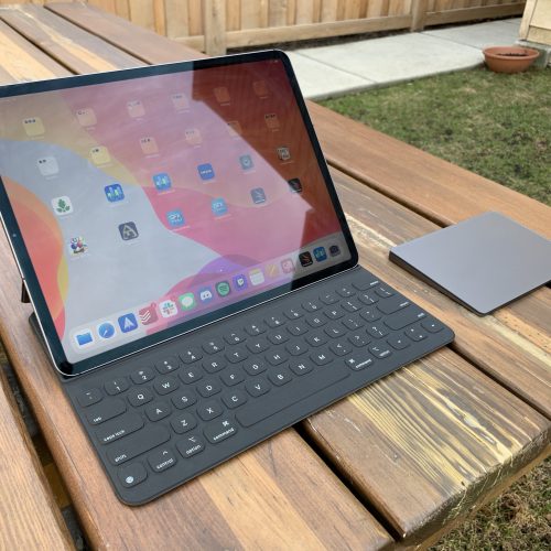 The trackpad-equipped Magic Keyboard for the iPad Pro is now available ...