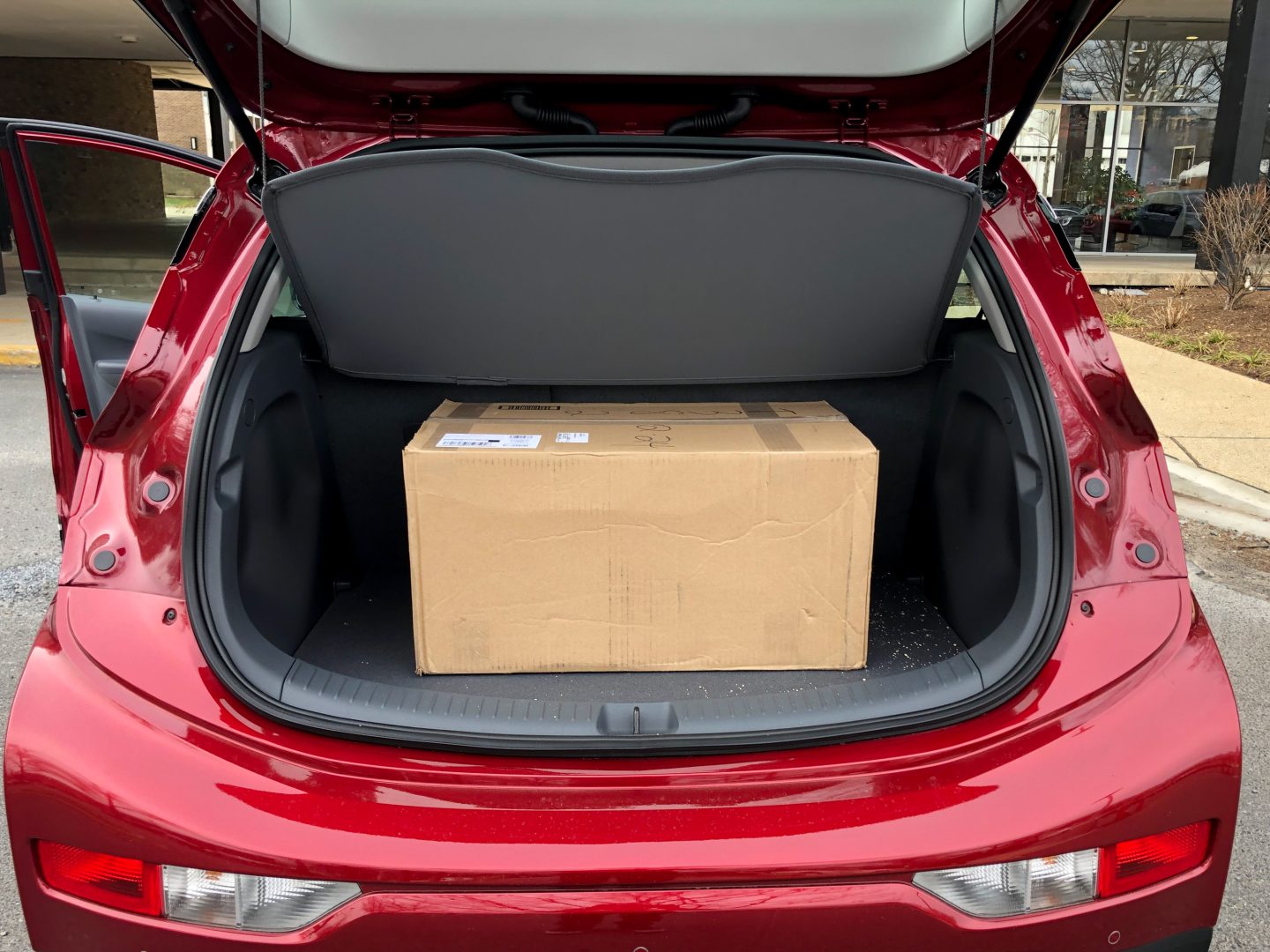 The 2020 Chevrolet Bolt EV is solid but lacks advanced features - Ars ...