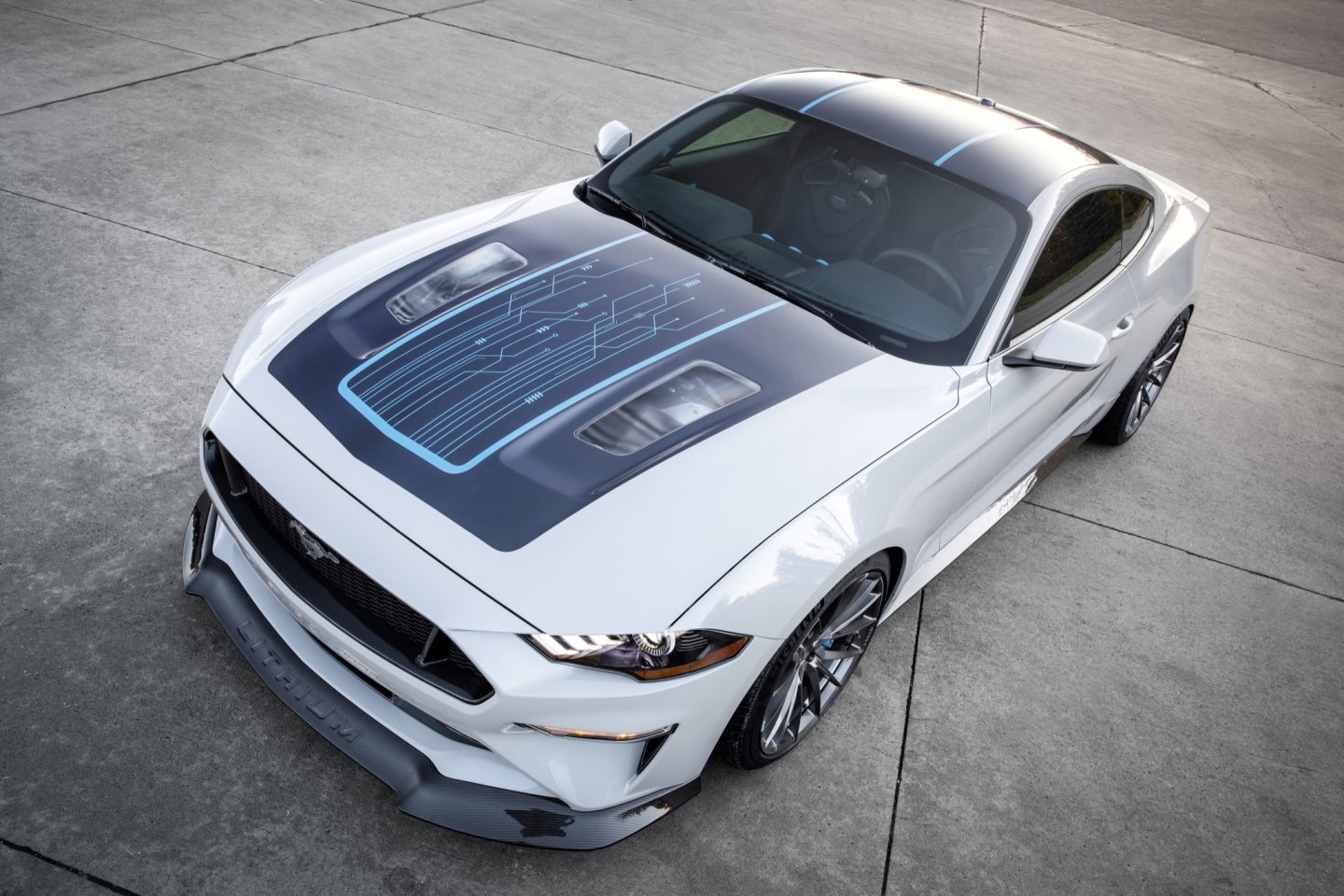 Ford builds a 1,400hp electric Mustang drag racer - Ars Technica