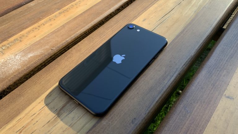 iPhone SE review: Though it be but little, it is fierce - Ars Technica