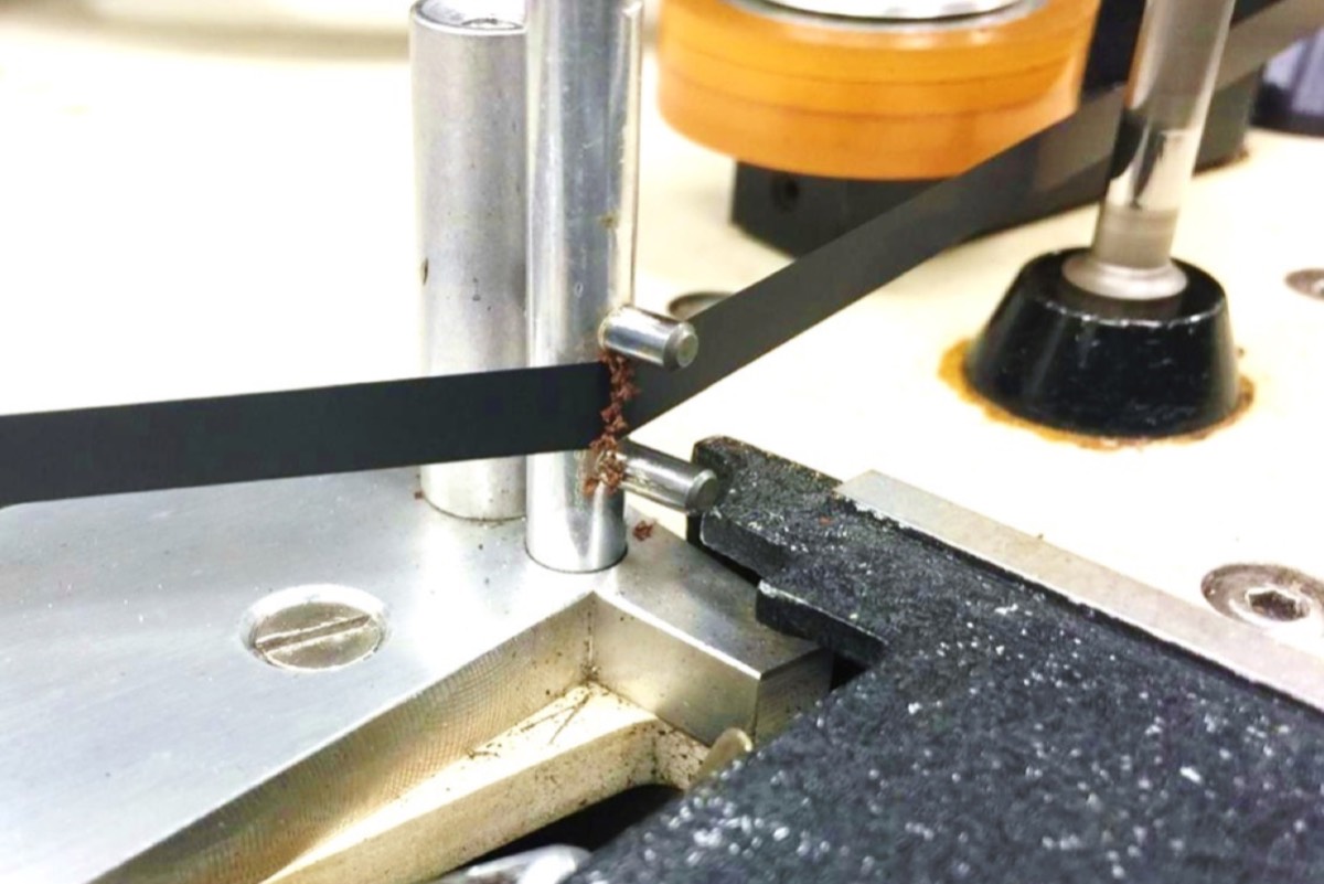 Here’s why “baking” damaged reel-to-reel tapes renders them playable ...