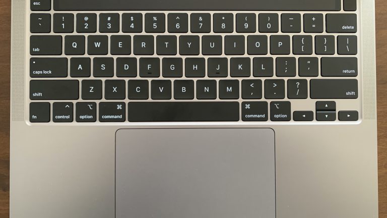 2020 13-inch MacBook Pro review: The standard macOS workhorse - Ars ...