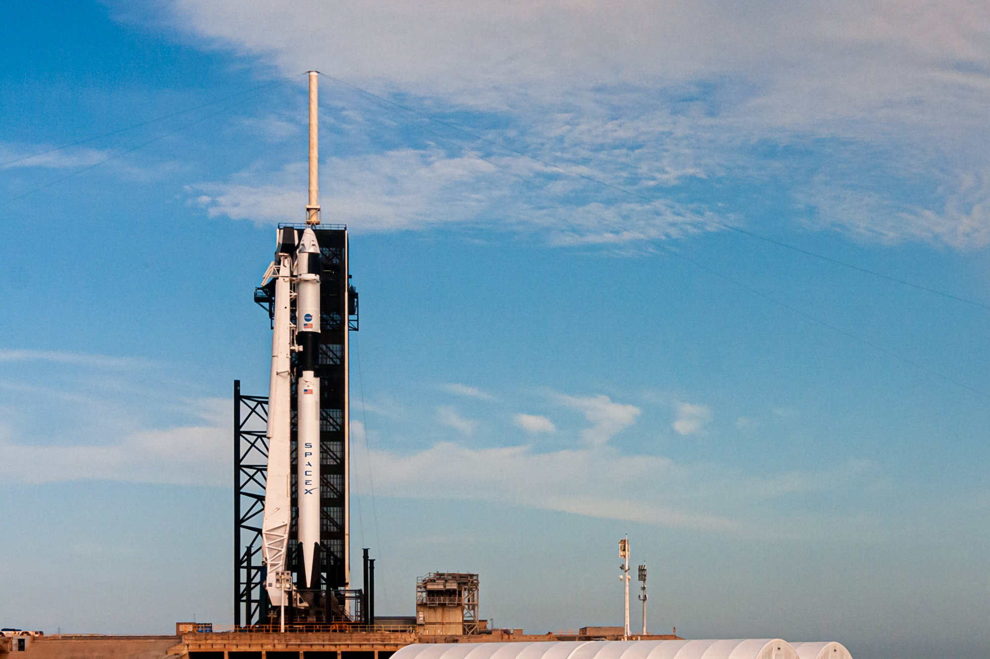 SpaceX successfully launches two humans into orbit [Updated] - Ars Technica