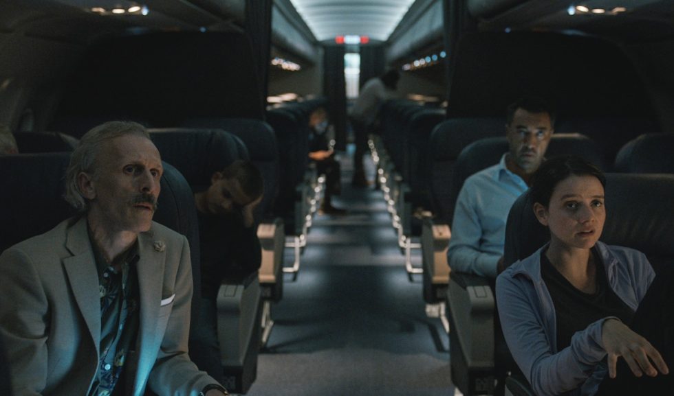 Review: Airplane passengers must outrace a killer sun in Into the Night ...