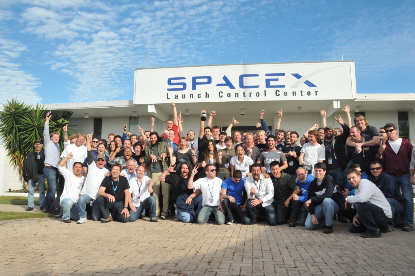 Forget Dragon, the Falcon 9 rocket is the secret sauce of SpaceX’s ...