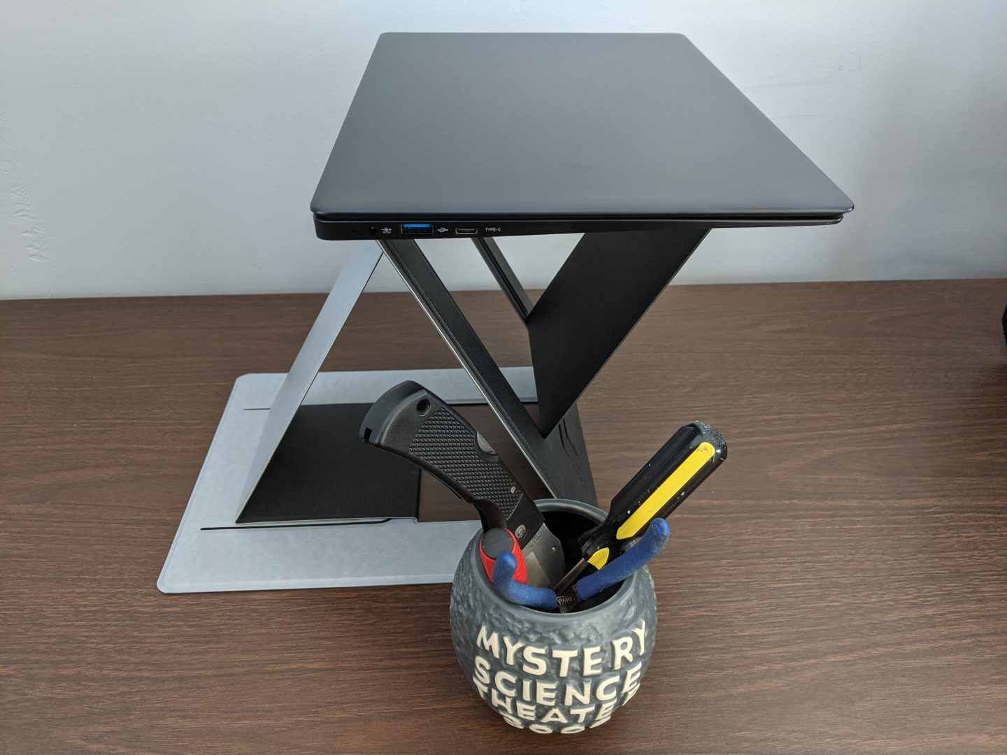 Pinebook Pro review—a $200 FOSS-to-the-hilt magnesium-chassis laptop ...