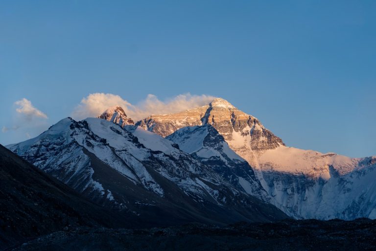 NatGeo expedition hunts for 1924 climber’s body in Lost on Everest ...
