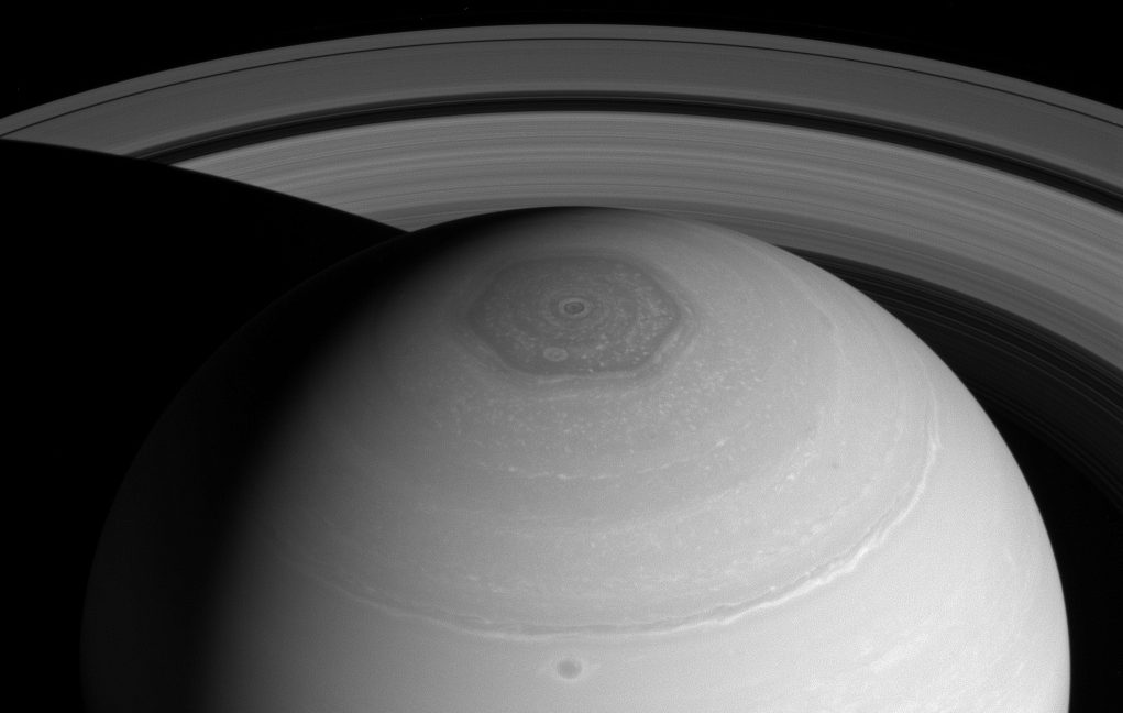 What causes Saturn’s strange polar cloud hexagon? - Ars Technica