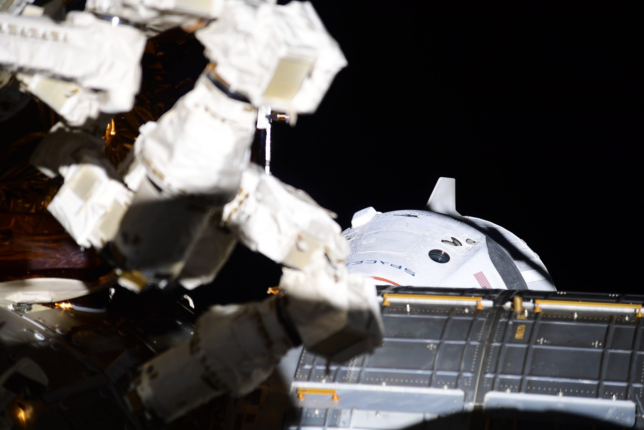 After nearly a month in space, NASA seems really happy with Crew Dragon ...