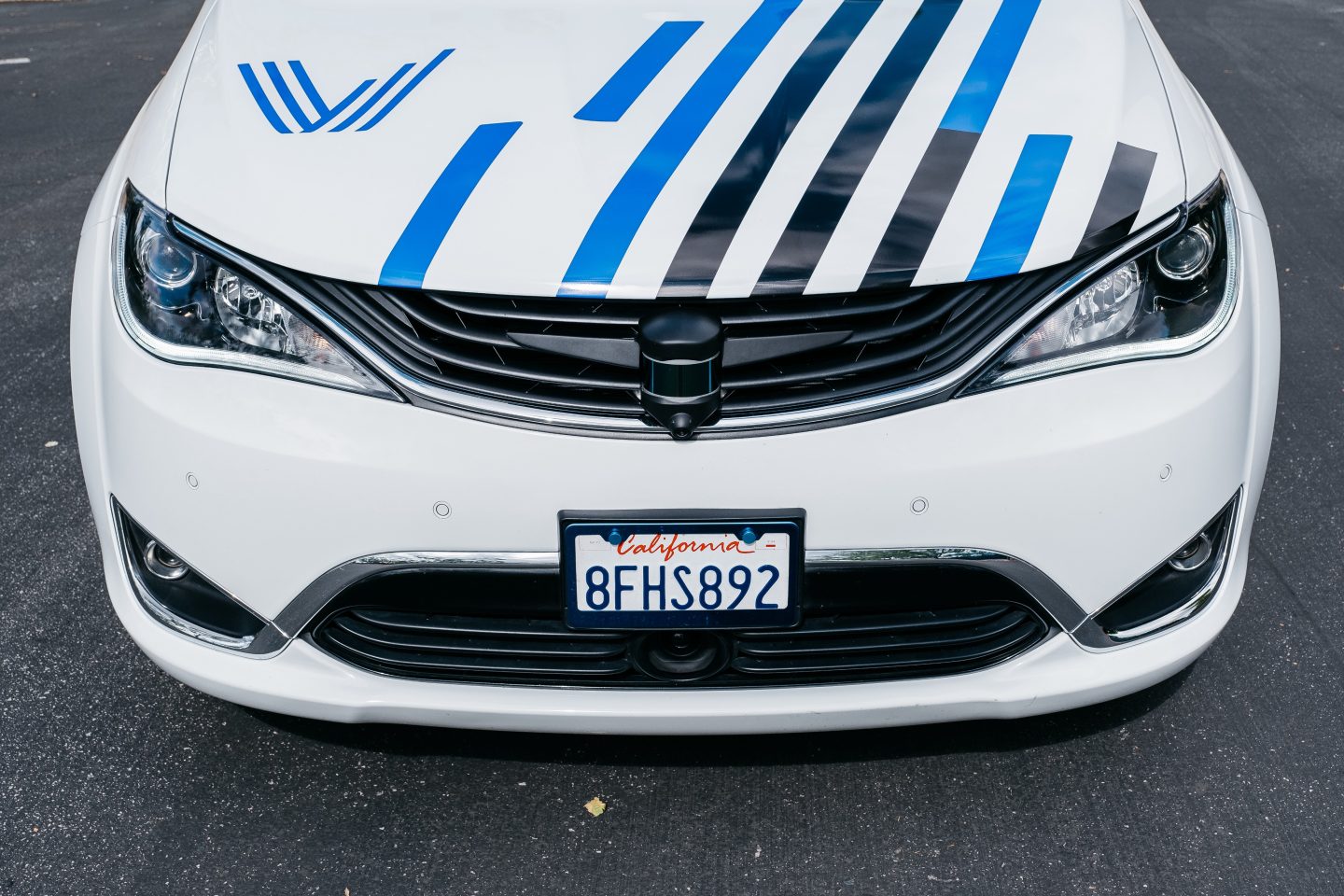 This self-driving startup built a “car without wheels” for remote ...