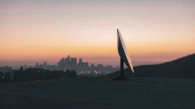 Details on SpaceX Starlink beta emerge along with photos of user ...