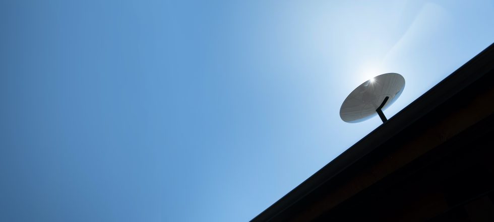 Details on SpaceX Starlink beta emerge along with photos of user ...