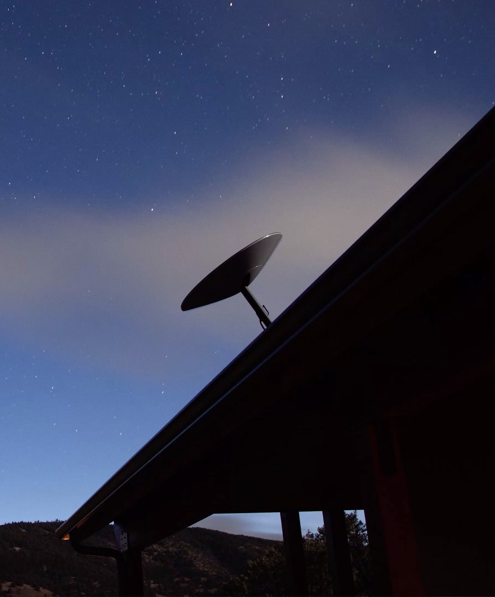 Details on SpaceX Starlink beta emerge along with photos of user ...