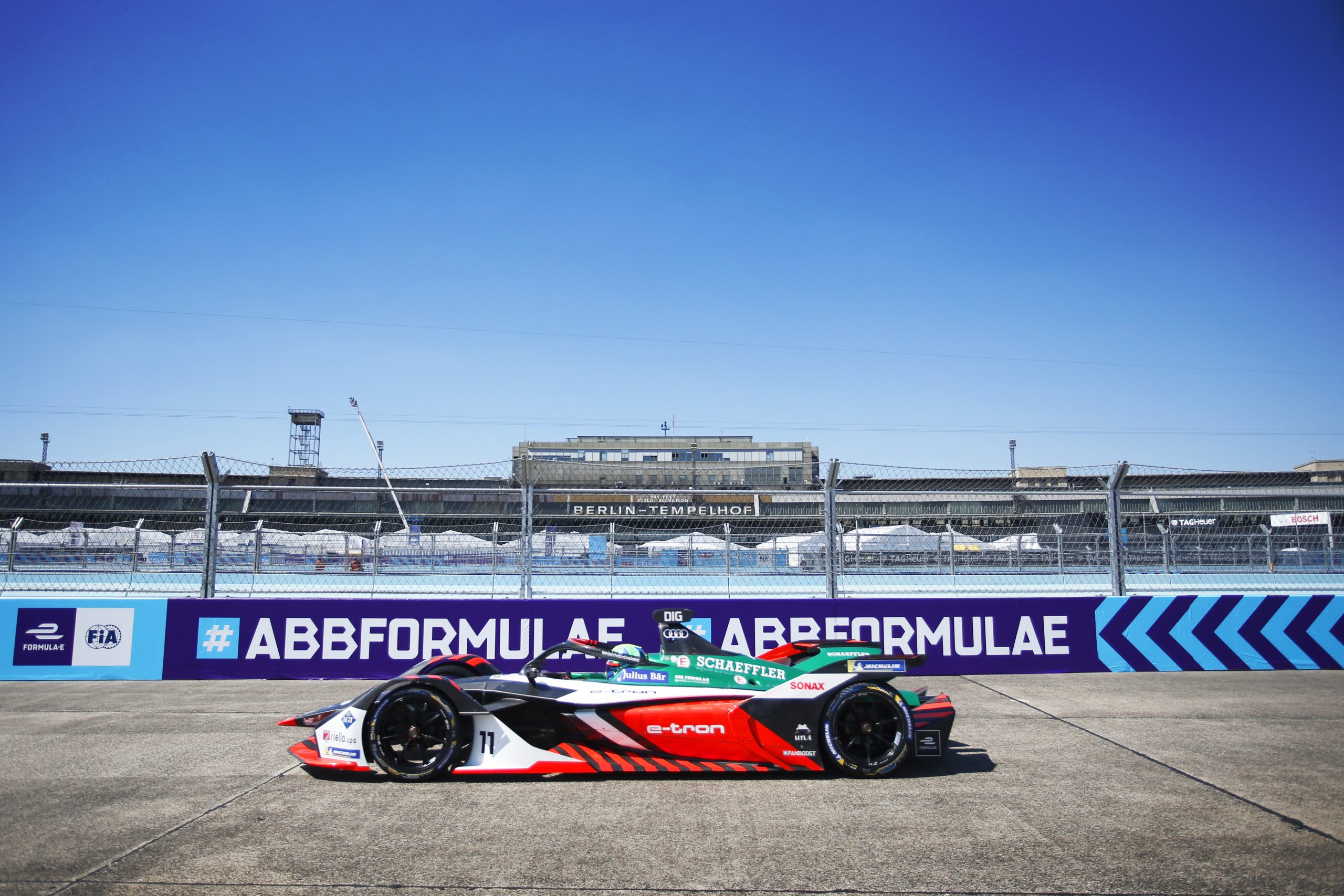 Formula E returns today with the first of six races in nine days - Ars ...