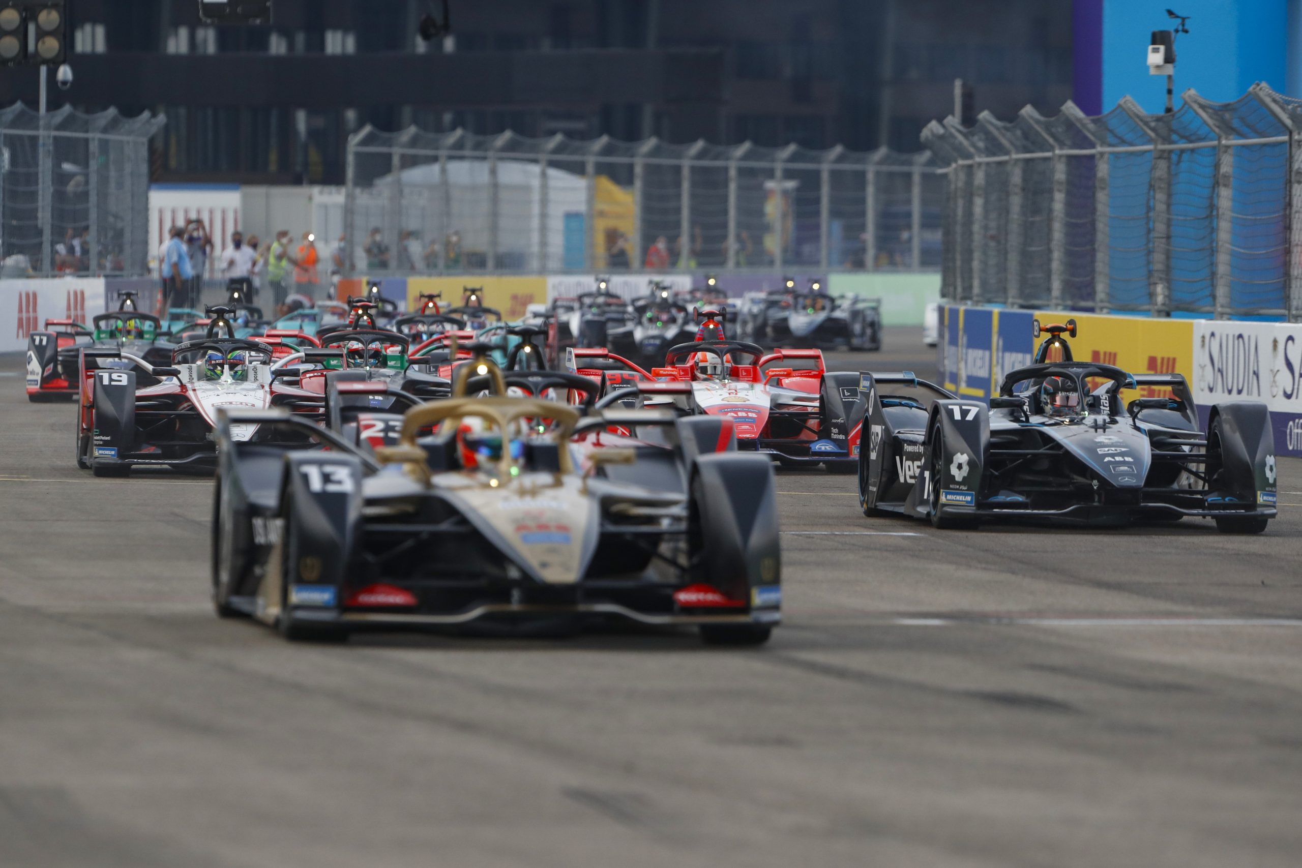 Formula E crowns a new champion as season six ends in Berlin - Ars Technica