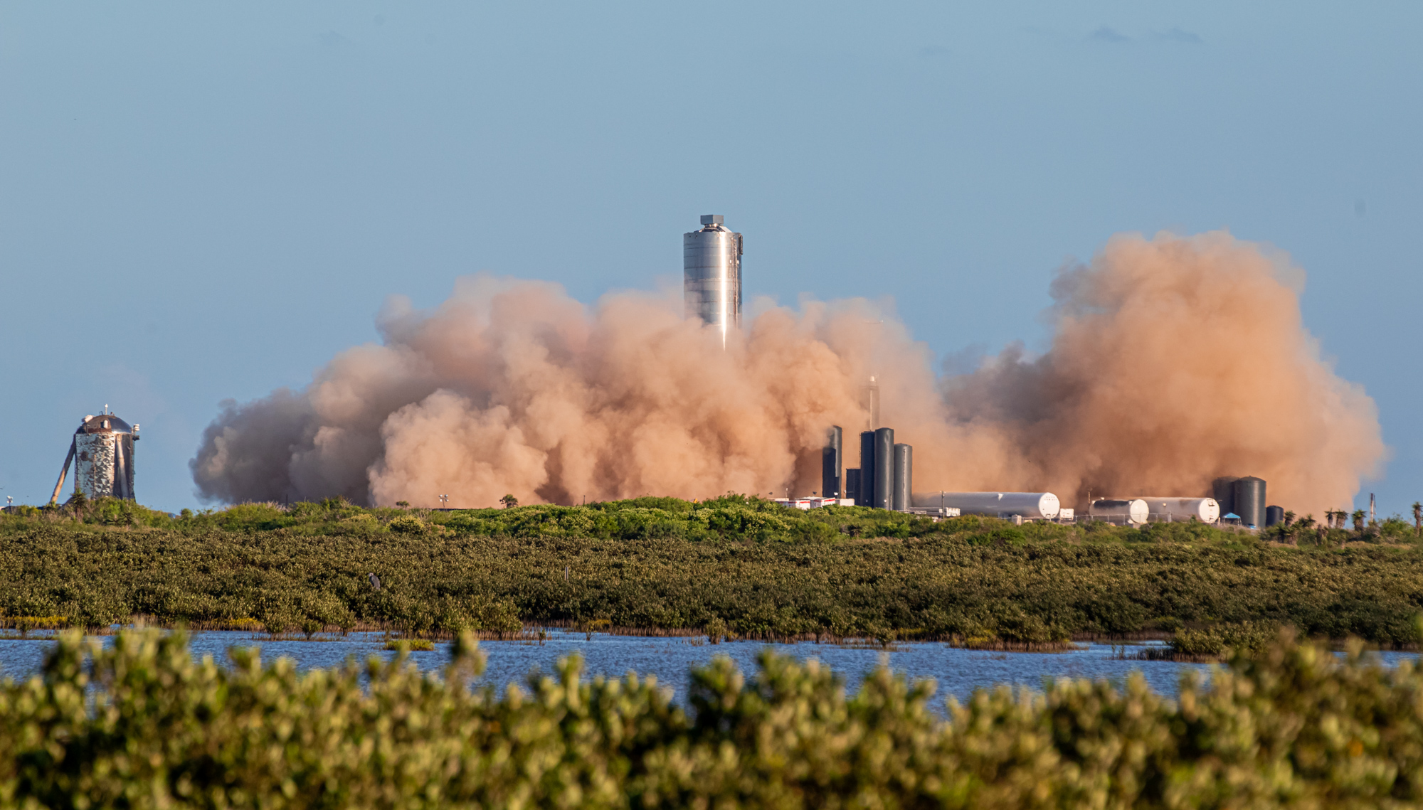 SpaceX hops a full-scale Starship prototype for the second time - Ars ...