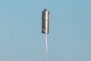 For the first time, a Starship prototype roars to life with three ...