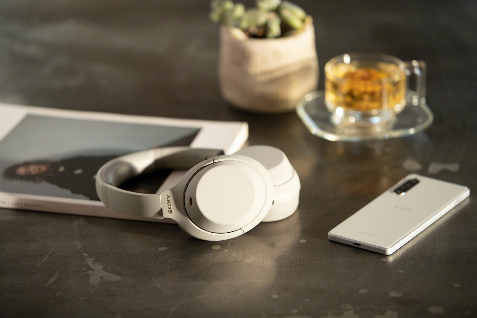 Sony takes on Bose with new WH-1000XM4 noise-cancelling headphones ...