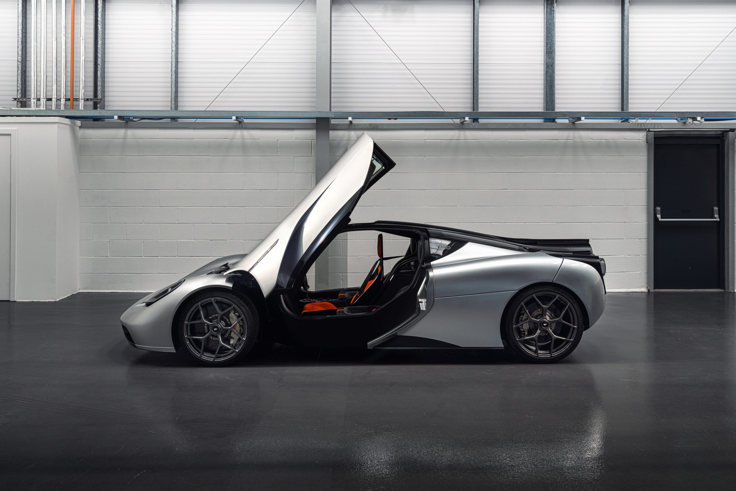 Three seats, a V12, and a manual transmission: The GMA T.50 reveal ...