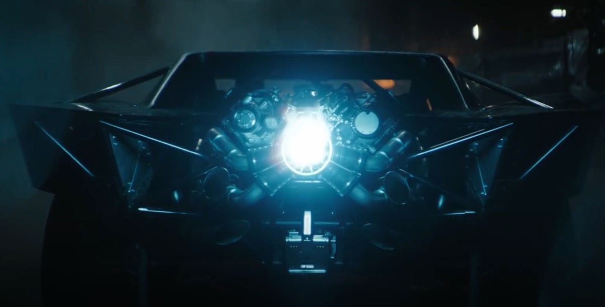 Robert Pattinson is a broody Caped Crusader in first teaser for The ...