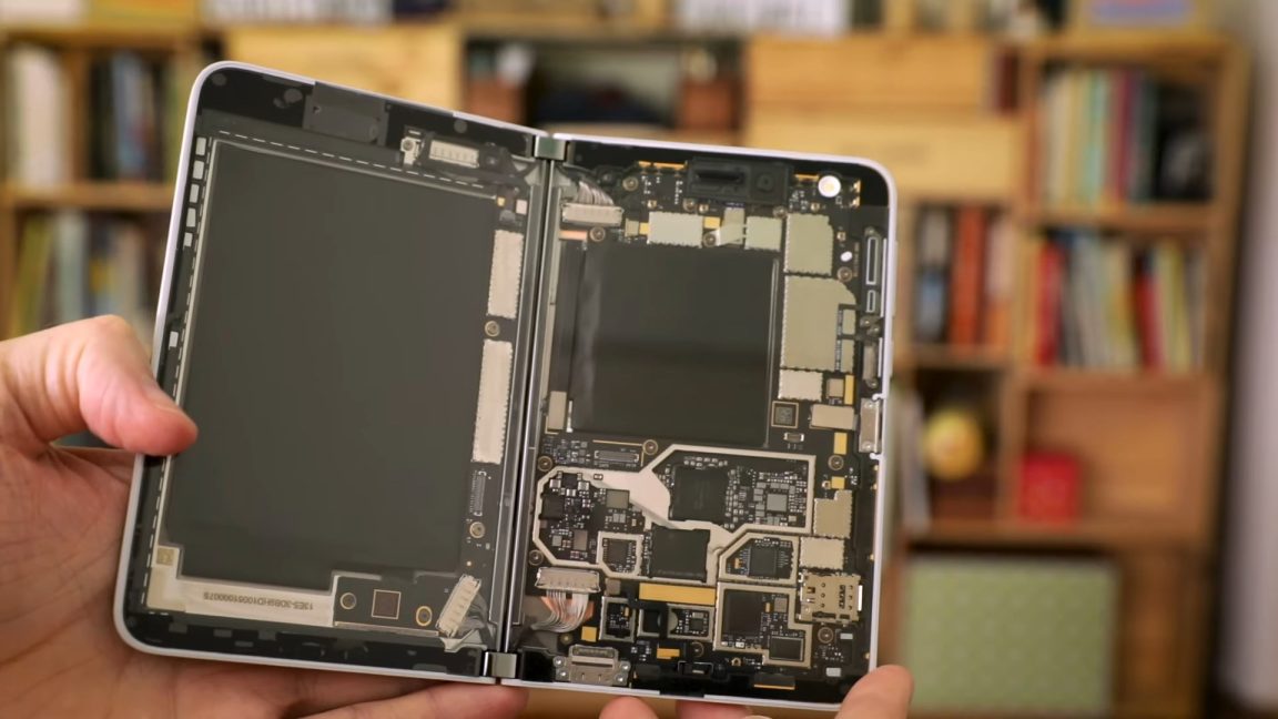 Surface Duo internals show Microsoft’s fanatical commitment to thinness ...