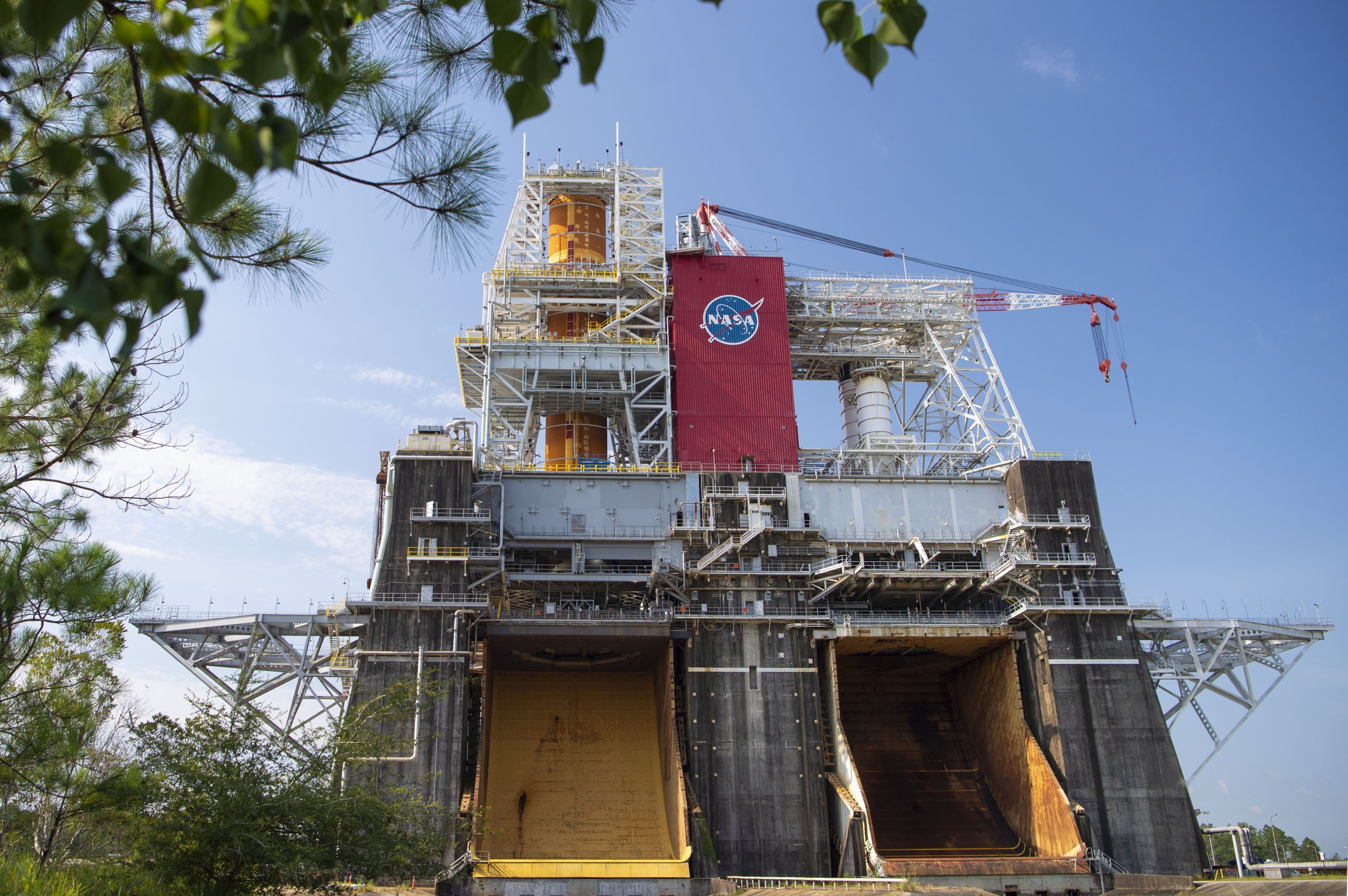 NASA just announced in a blog post that SLS will cost 30% more - Ars ...
