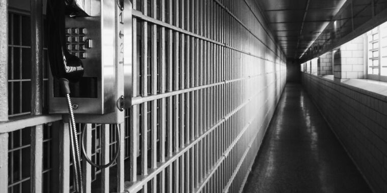 FCC lowers some prison phone rates after blaming states for high prices ...
