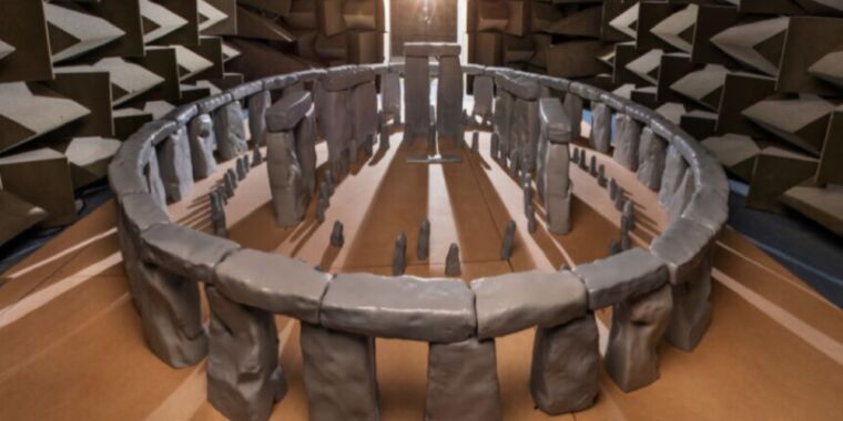 “Stonehenge Lego” scale model reveals the pagan monument’s unique ...