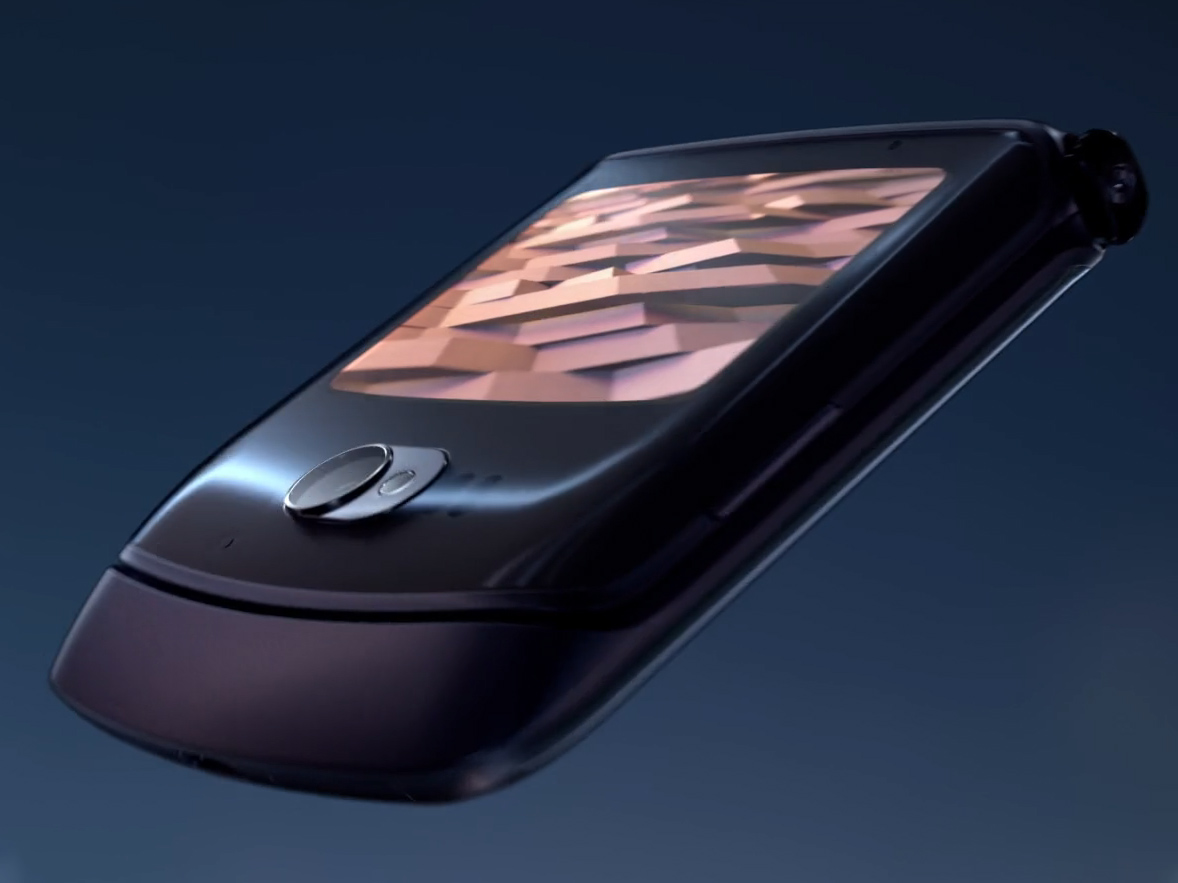 Motorola says “new” Moto Razrs shouldn’t arrive in used condition ...