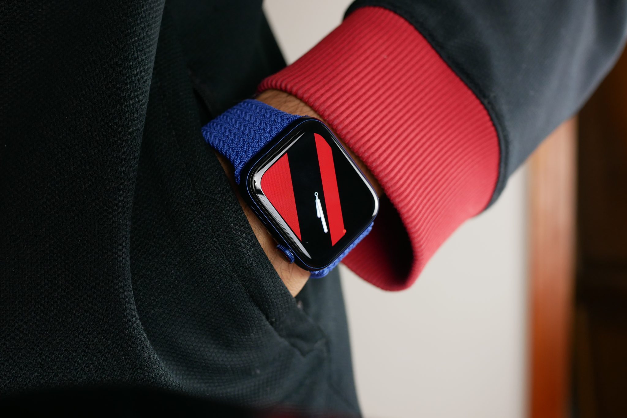 Apple Watch Series 6 Review: Still the best smartwatch, but tracking is ...