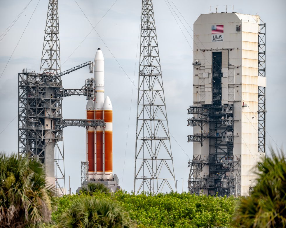 Delta IV Heavy rocket delayed again, raising concerns of aging ...