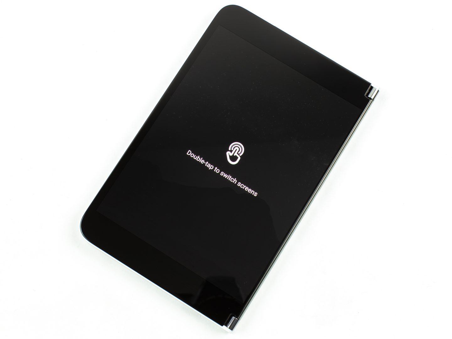 Surface Duo review—Orphaned Windows hardware makes a poor Android ...