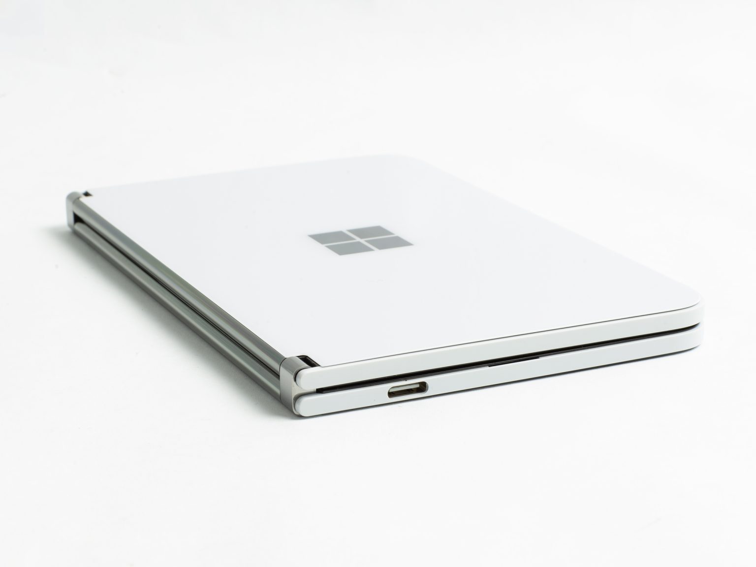 Surface Duo review—Orphaned Windows hardware makes a poor Android ...