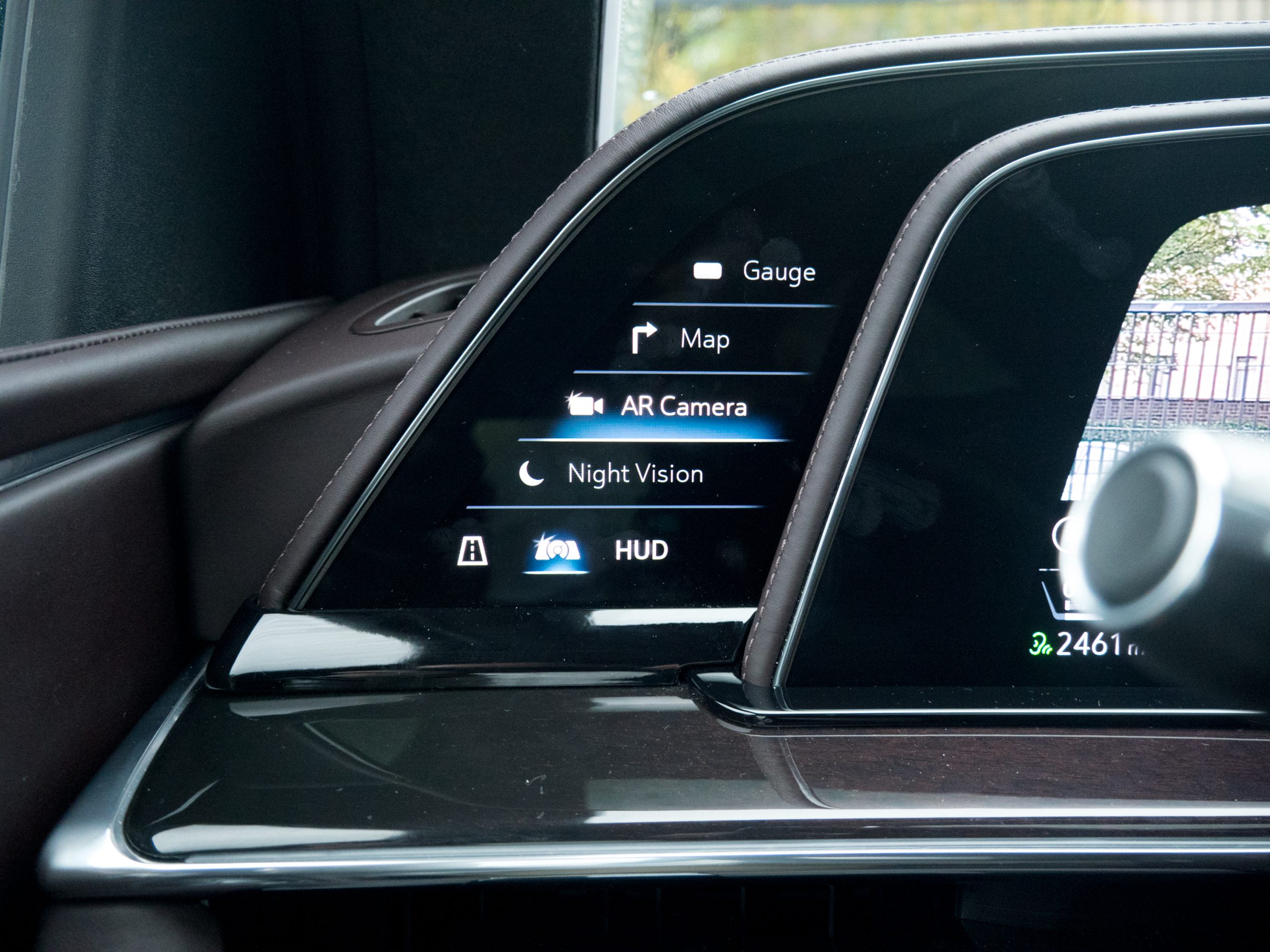 Cadillac gives the new 2021 Escalade SUV a huge technology upgrade ...