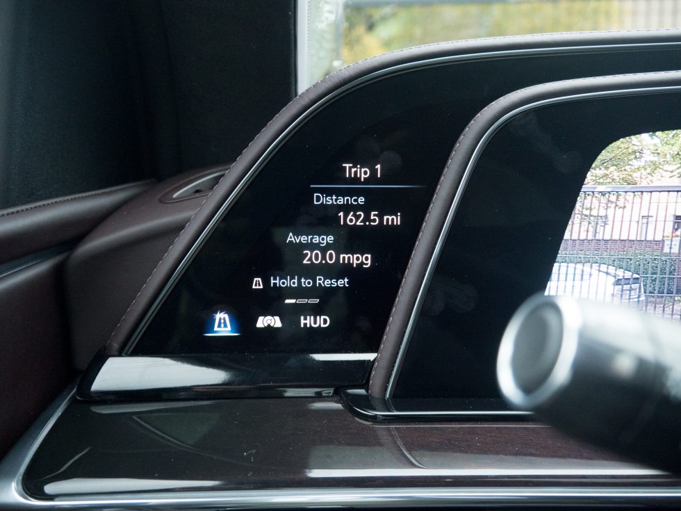 Cadillac gives the new 2021 Escalade SUV a huge technology upgrade ...