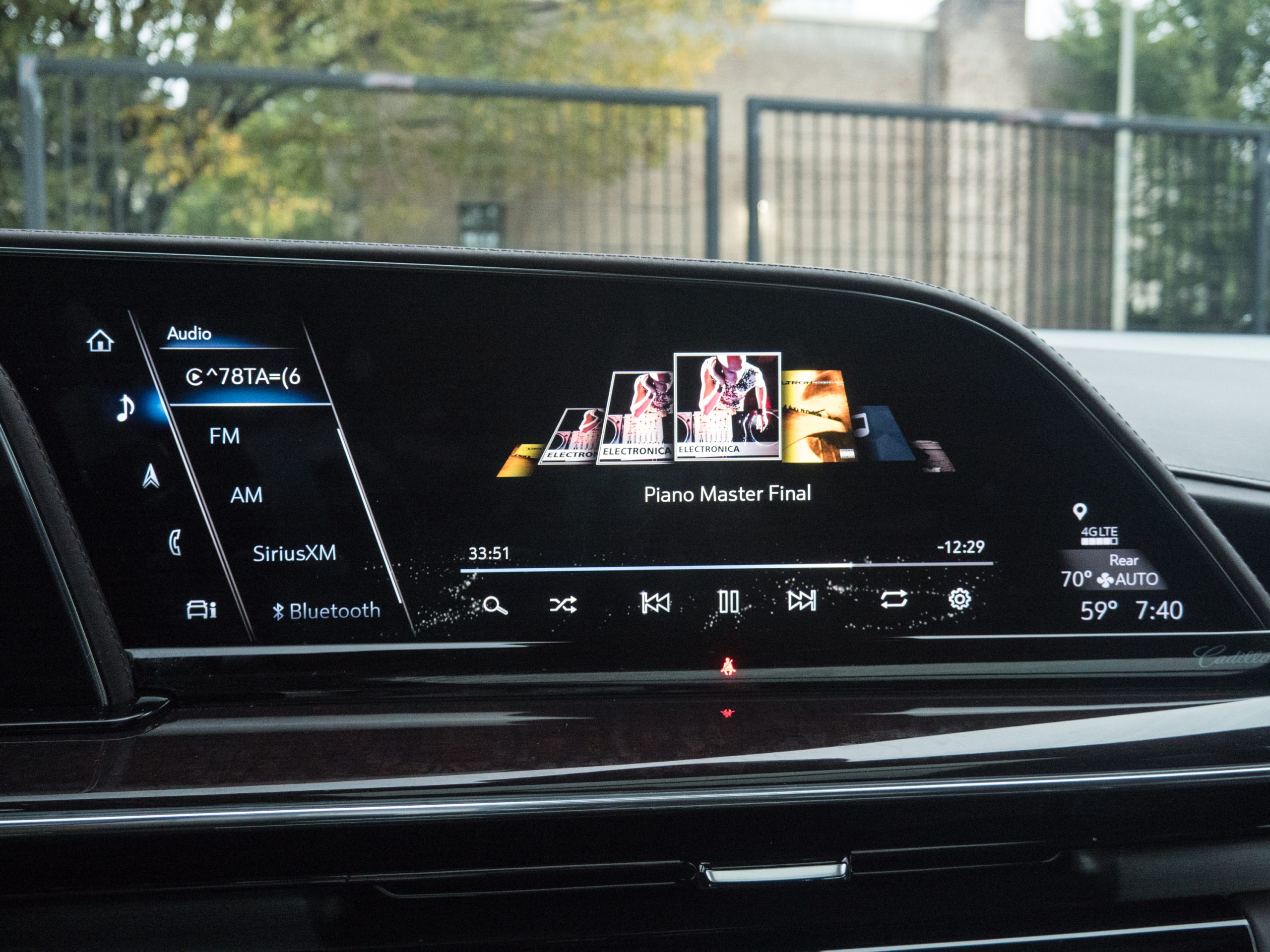 Cadillac gives the new 2021 Escalade SUV a huge technology upgrade ...