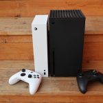 Xbox Series S (left), next to Xbox Series X (right).