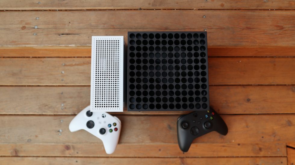 Xbox Series boxes unboxed, revealing a series of Xboxes inside of boxes ...