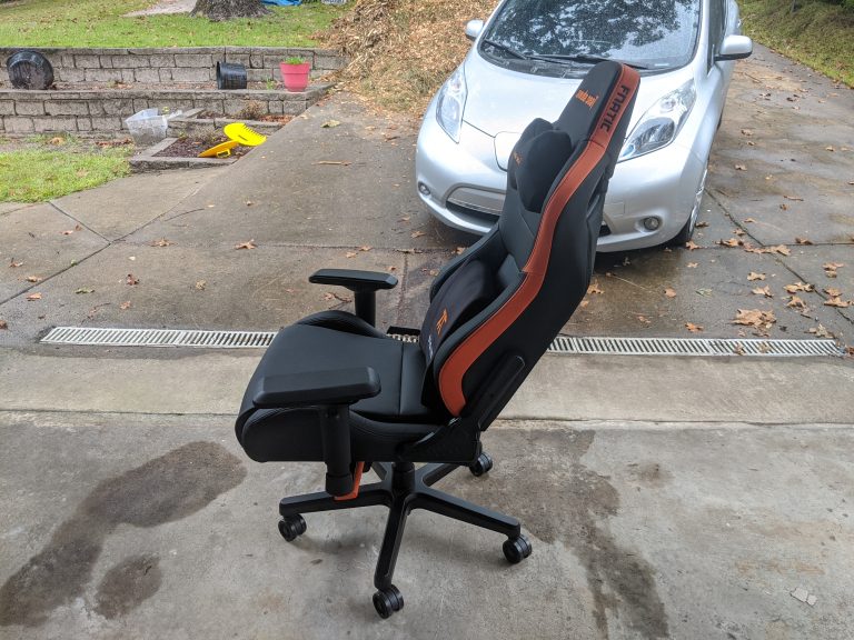 Gaming chairs or work-from-home chairs? Ars tests two under $500 - Ars ...