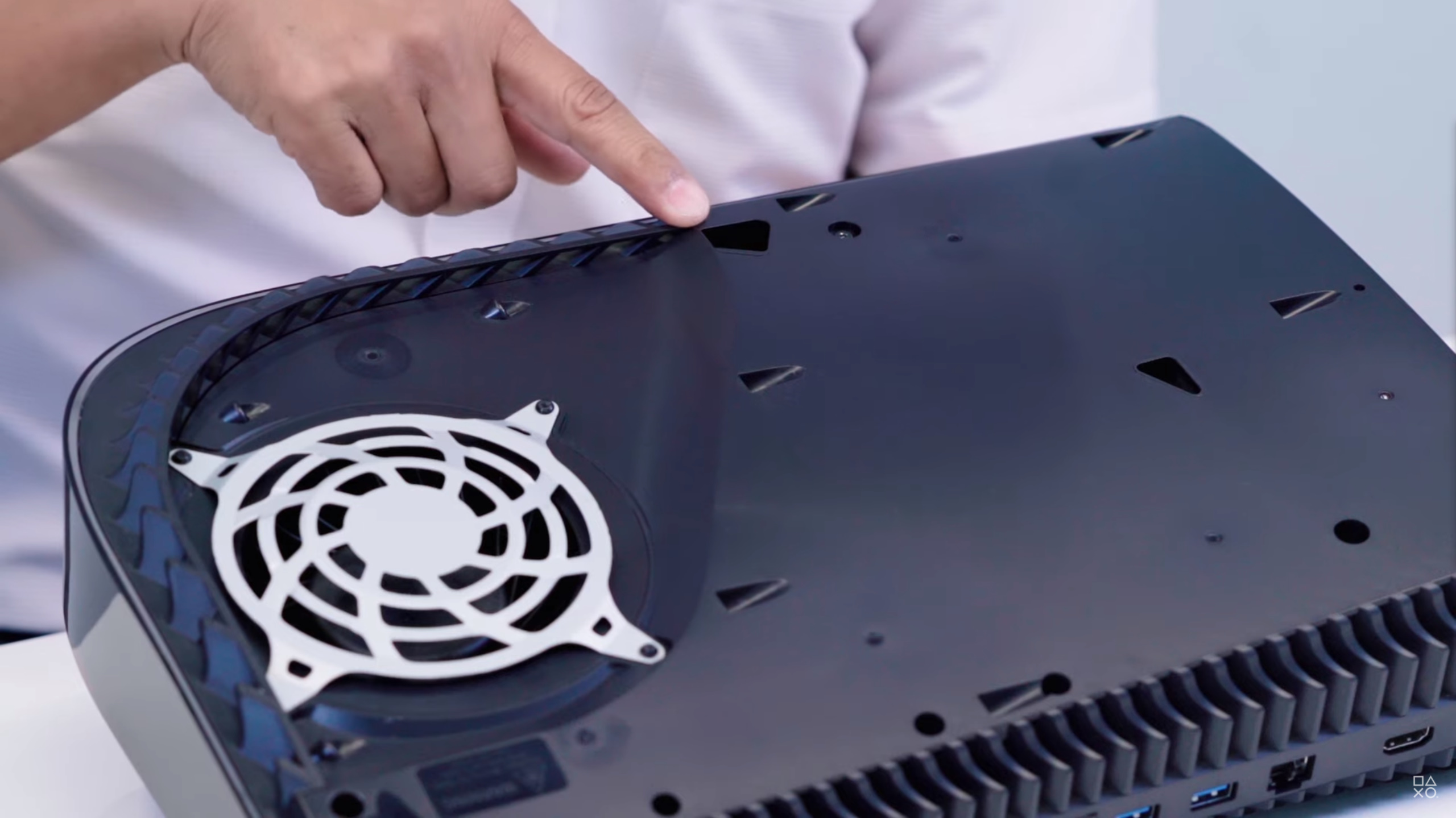 The first PlayStation 5 teardown reveals some hardware secrets - Ars ...