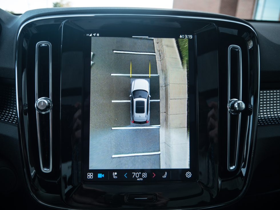 The electric Volvo XC40 Recharge: First-drive impressions - Ars Technica
