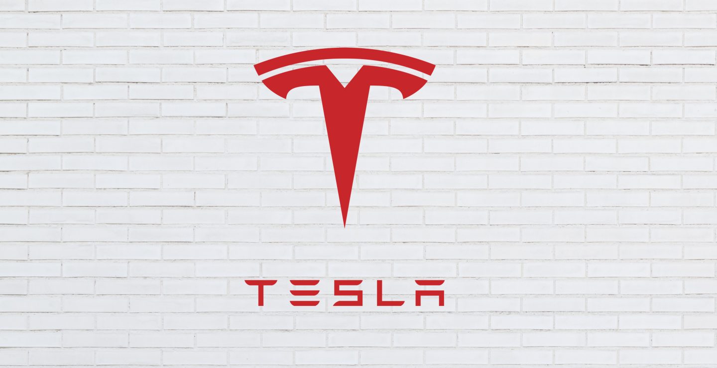 After 12,523 replacements, Feds investigate Tesla Media Control Unit ...
