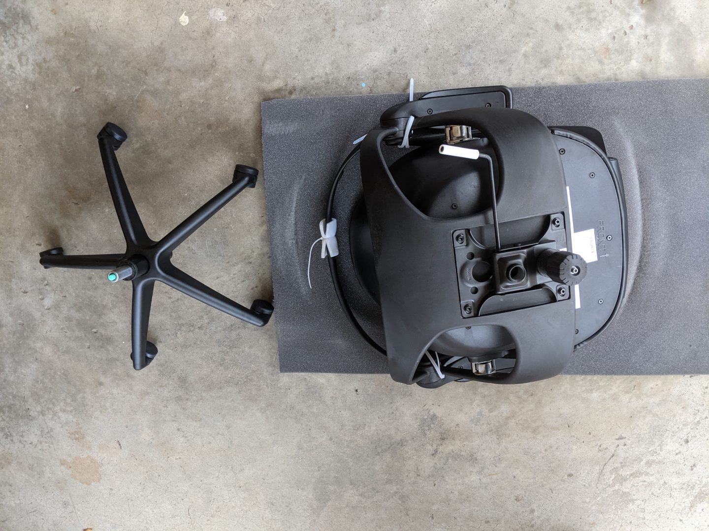 Arse Technica rolls again: We review the All33 Backstrong C1 chair ...